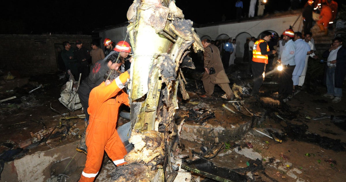 127 feared dead in Pakistan jet crash - CBS News