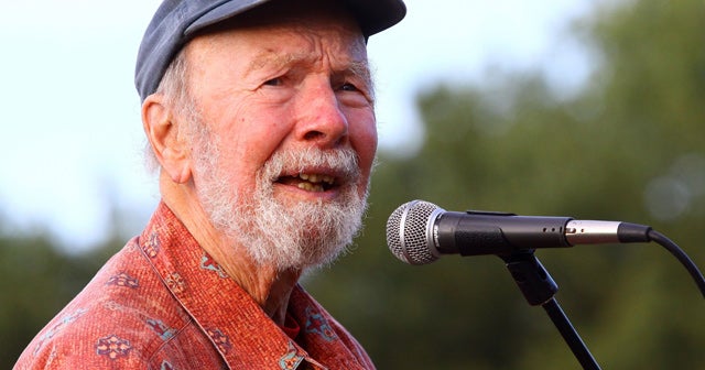 Folk singer Pete Seeger to be honored by arts academy - CBS News