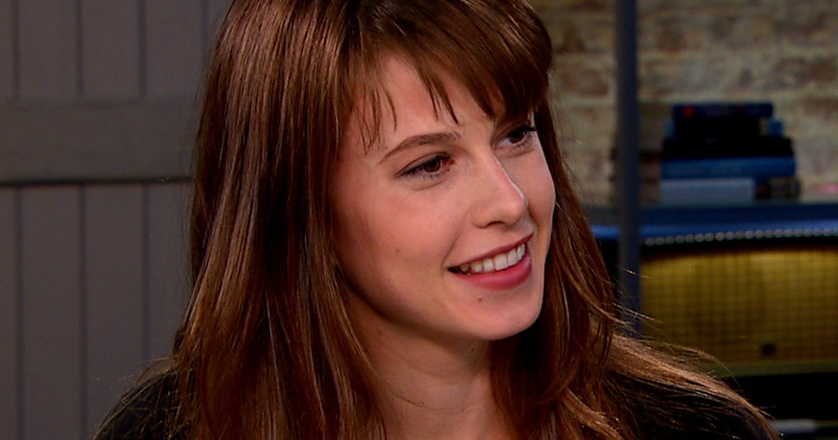 Model brings healthy eating to fashion world - CBS News