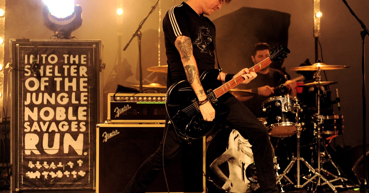 Tom Gabel announces he's transgender: What is gender dysphoria? - CBS News