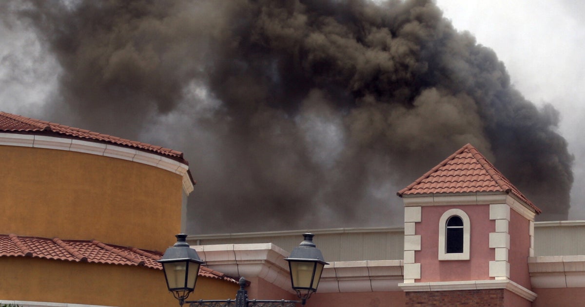 Qatar mall fire kills 19, including 13 children - CBS News