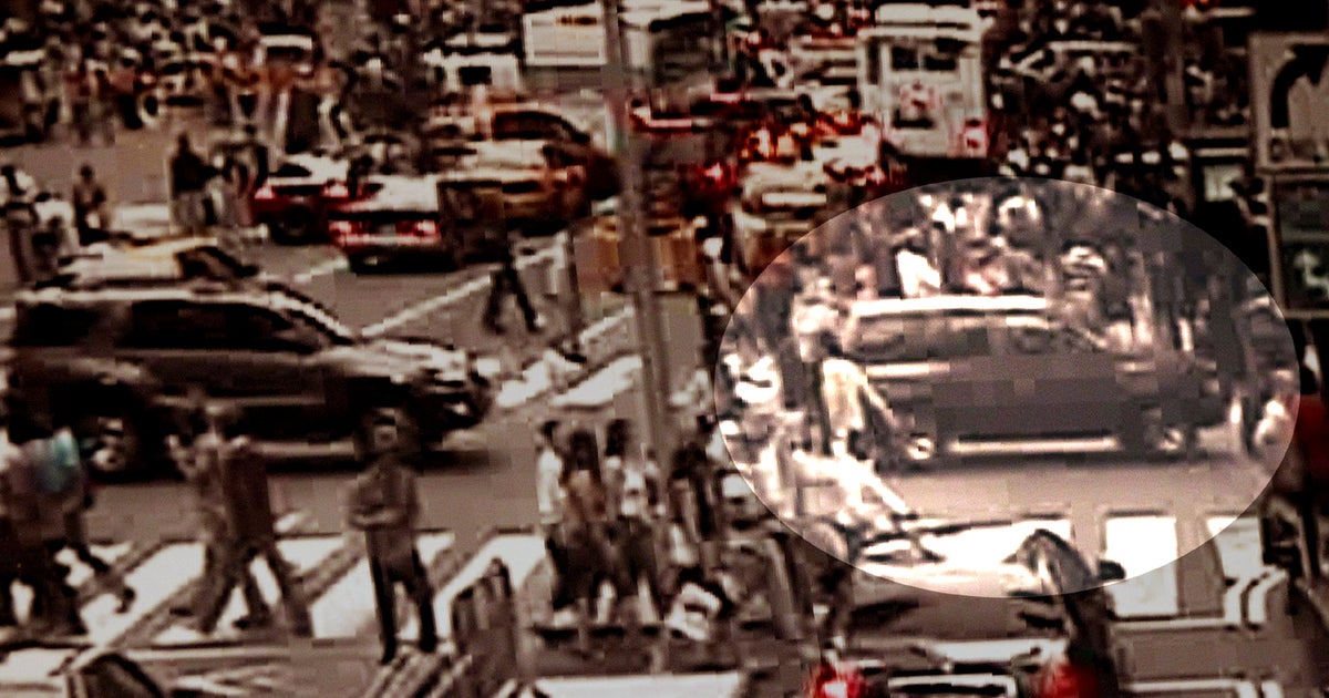 Pakistan court acquits 4 of aiding Times Square bomber - CBS News