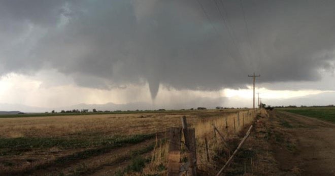 Powerful storms damage homes in Wyo., Colo. - CBS News