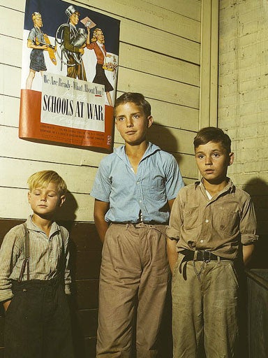 Rare color photos: Kids in the 1940s