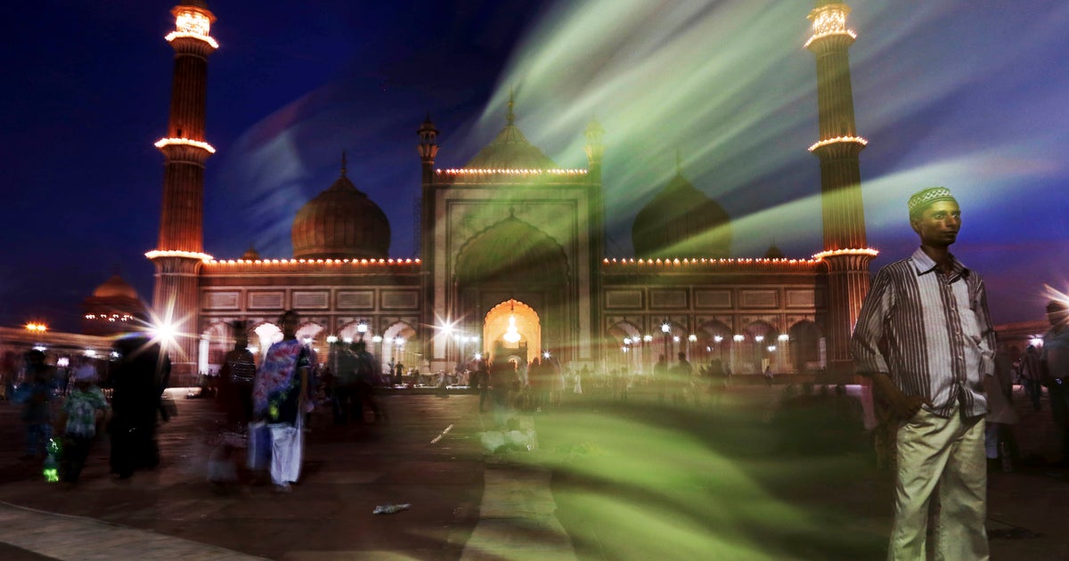 Muslim holy month celebrated around the world