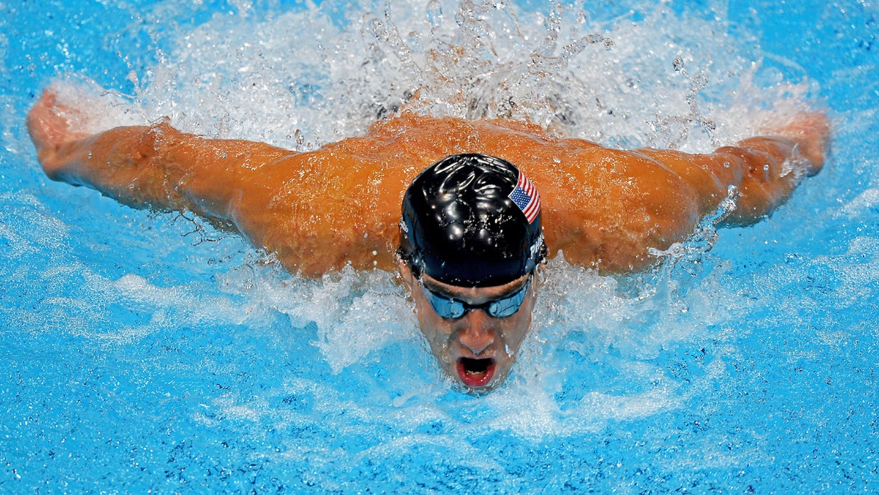 Michael Phelps sets Olympic medal record, and he still has 3 races left ...