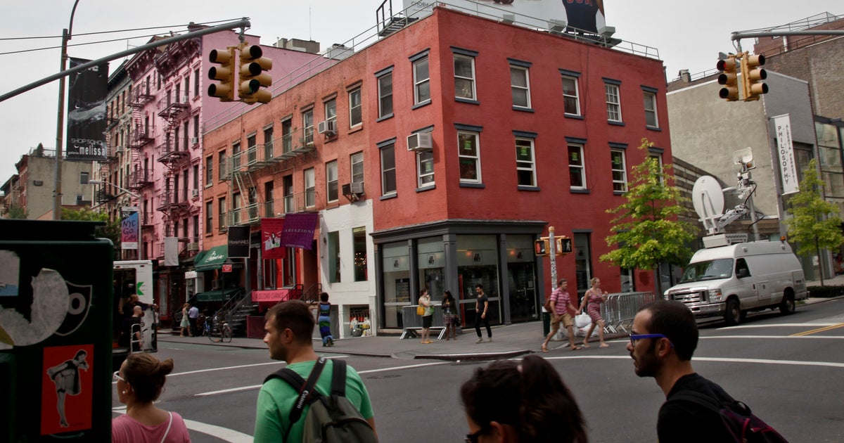 NYPD gives basement another look in Patz case - CBS News