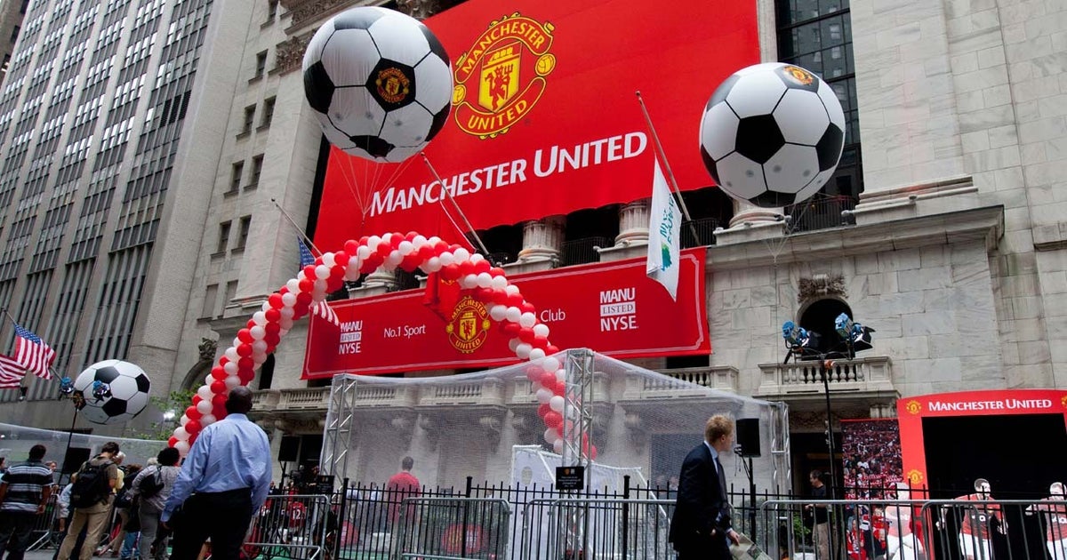 Manchester United's loss widens - CBS News