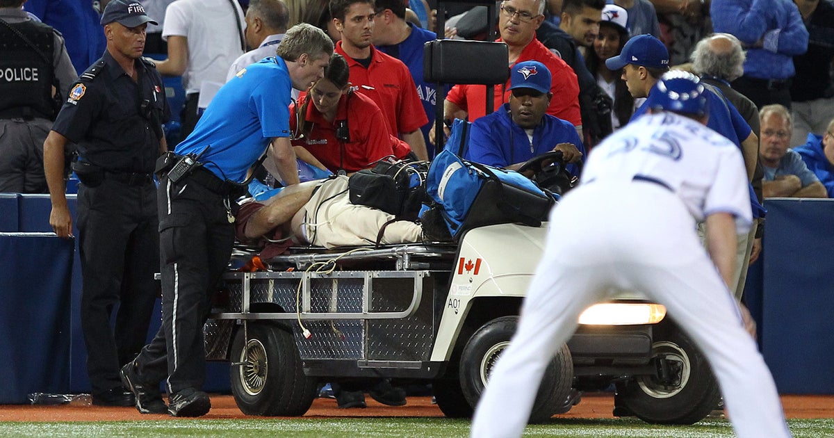 Fan has heart attack at MLB game, later dies - CBS News