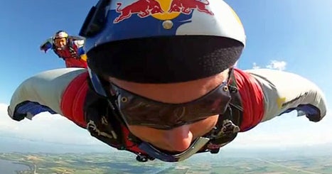 Some extreme skydiving tells you the weekend has arrived - CBS News