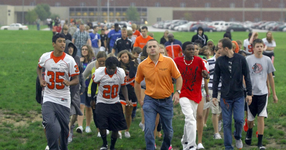 Student held after shots fired in Ill. school - CBS News