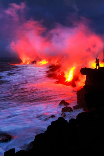 Dramatic lava flow in Hawaii