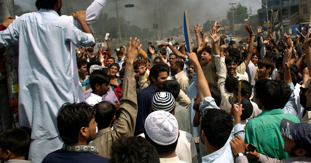 Muslim protesters think locally, rage globally - CBS News