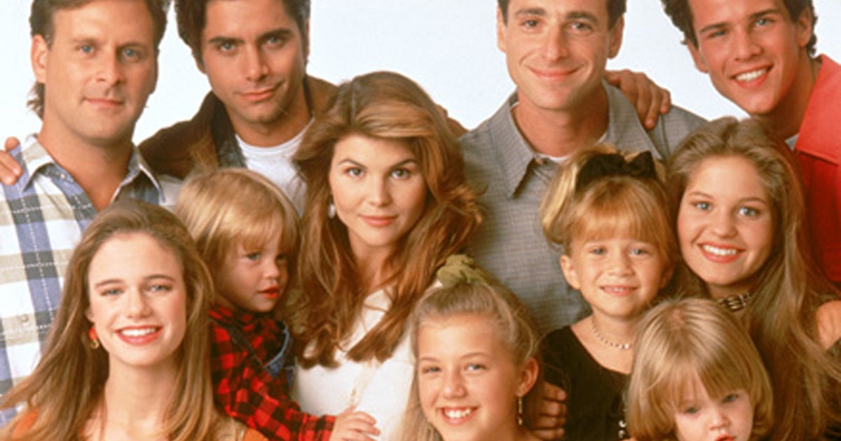 "Fuller House:" See photos from the "Full House" reboot - CBS News