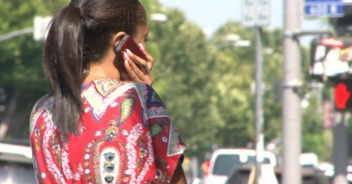 Texting: Can we pull the plug on our obsession? - CBS News