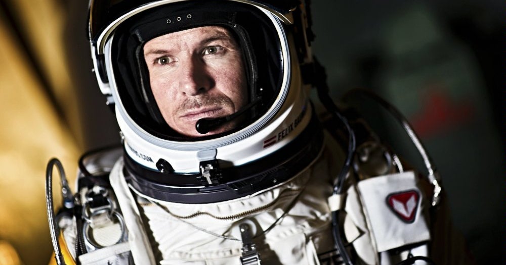 Meteorologist: Supersonic skydive 'a go' on Sunday - CBS News