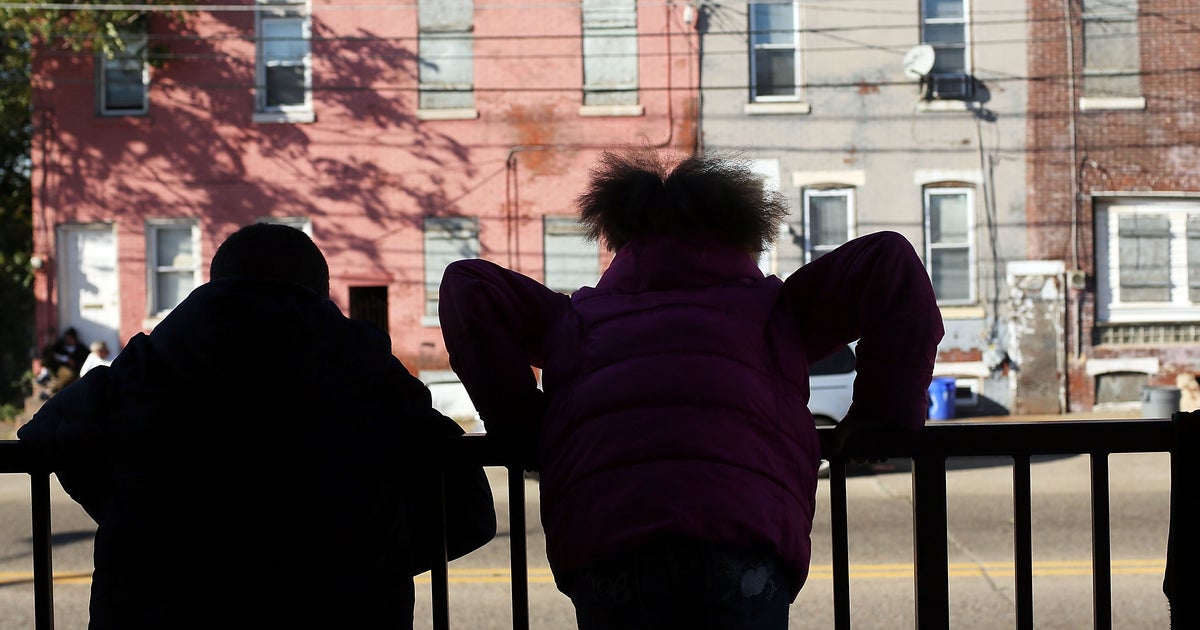 Children who grow up poor shown to have smaller brain volume - CBS News