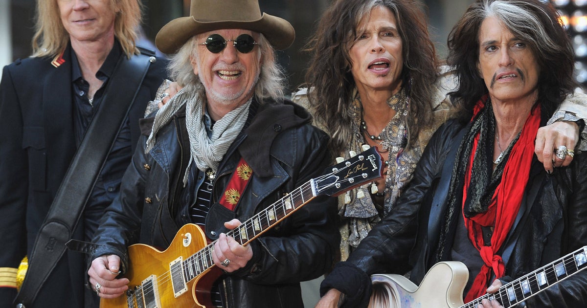 Aerosmith hits the streets of Boston to play a free show - CBS News