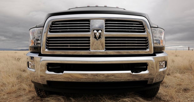 Chrysler to pick up 1,250 workers, make more trucks - CBS News