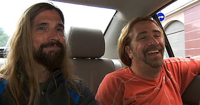 "The Amazing Race": Put to the test in Moscow - CBS News