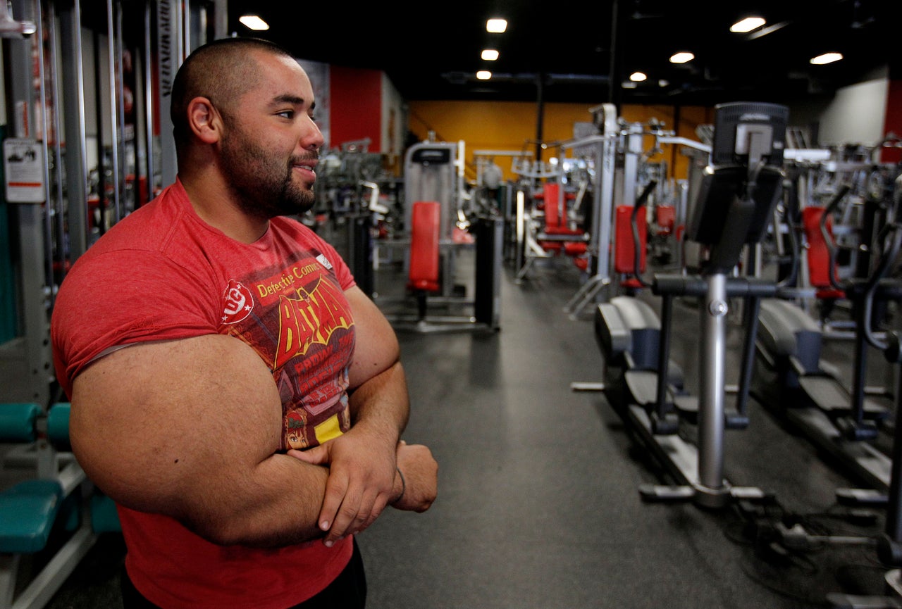 Guinness World Records Biggest Biceps These Two Performers Achieved
