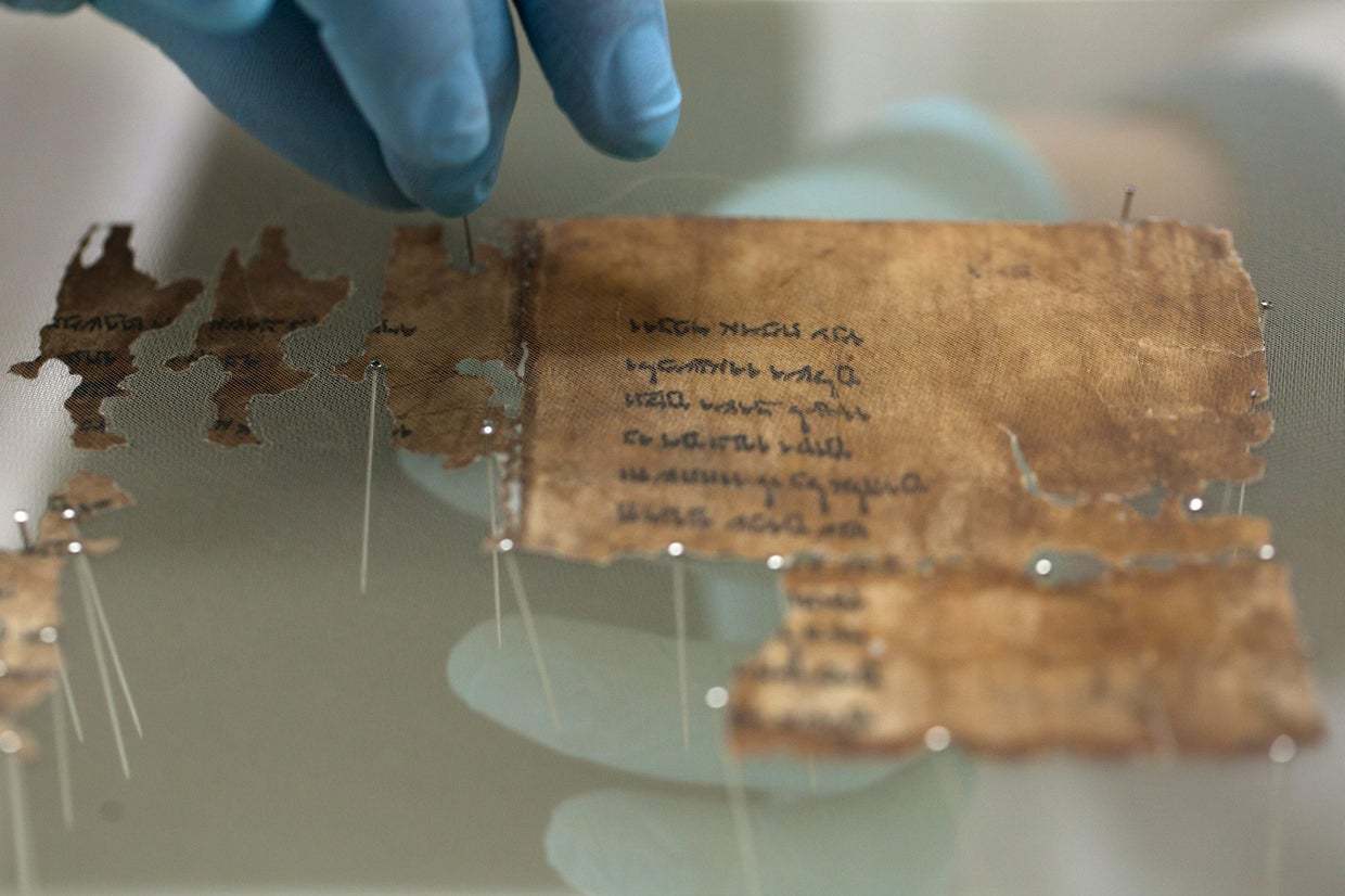 Dead Sea scrolls go online