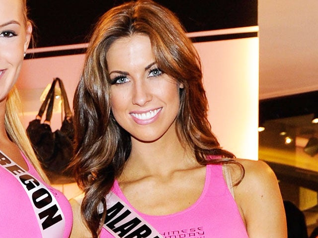 Alabama quarterback's model girlfriend