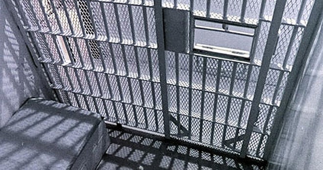 4 percent report sexual victimization in prison - CBS News