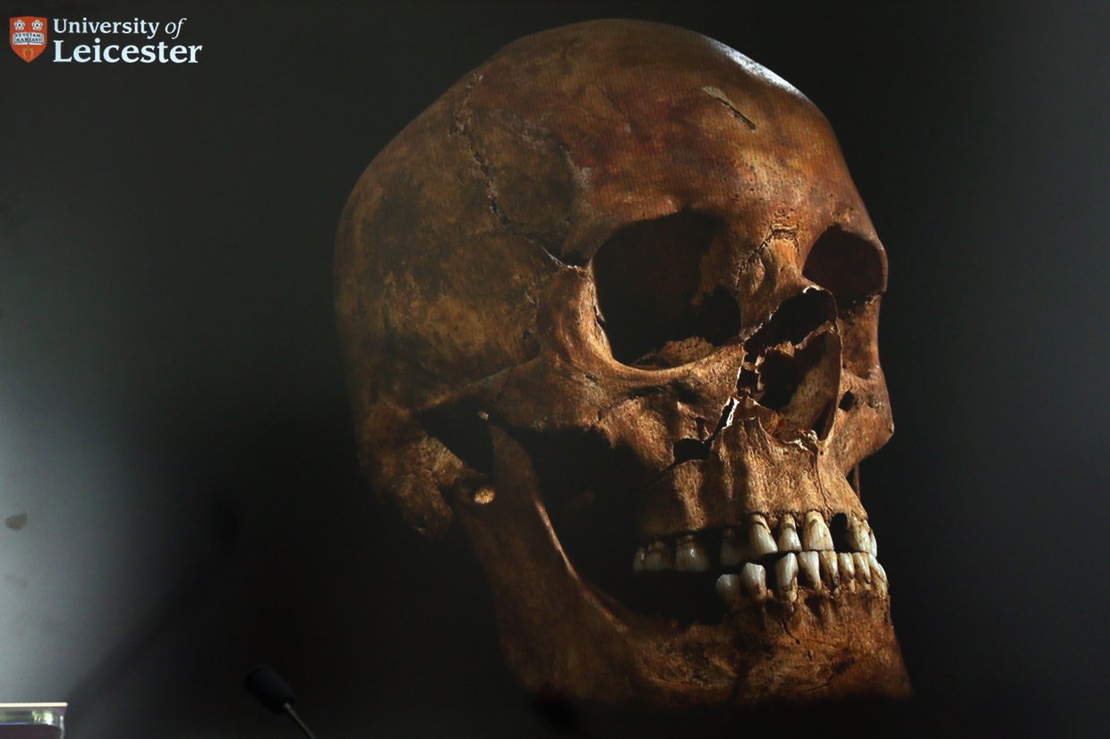 King Richard III skeleton found in parking lot