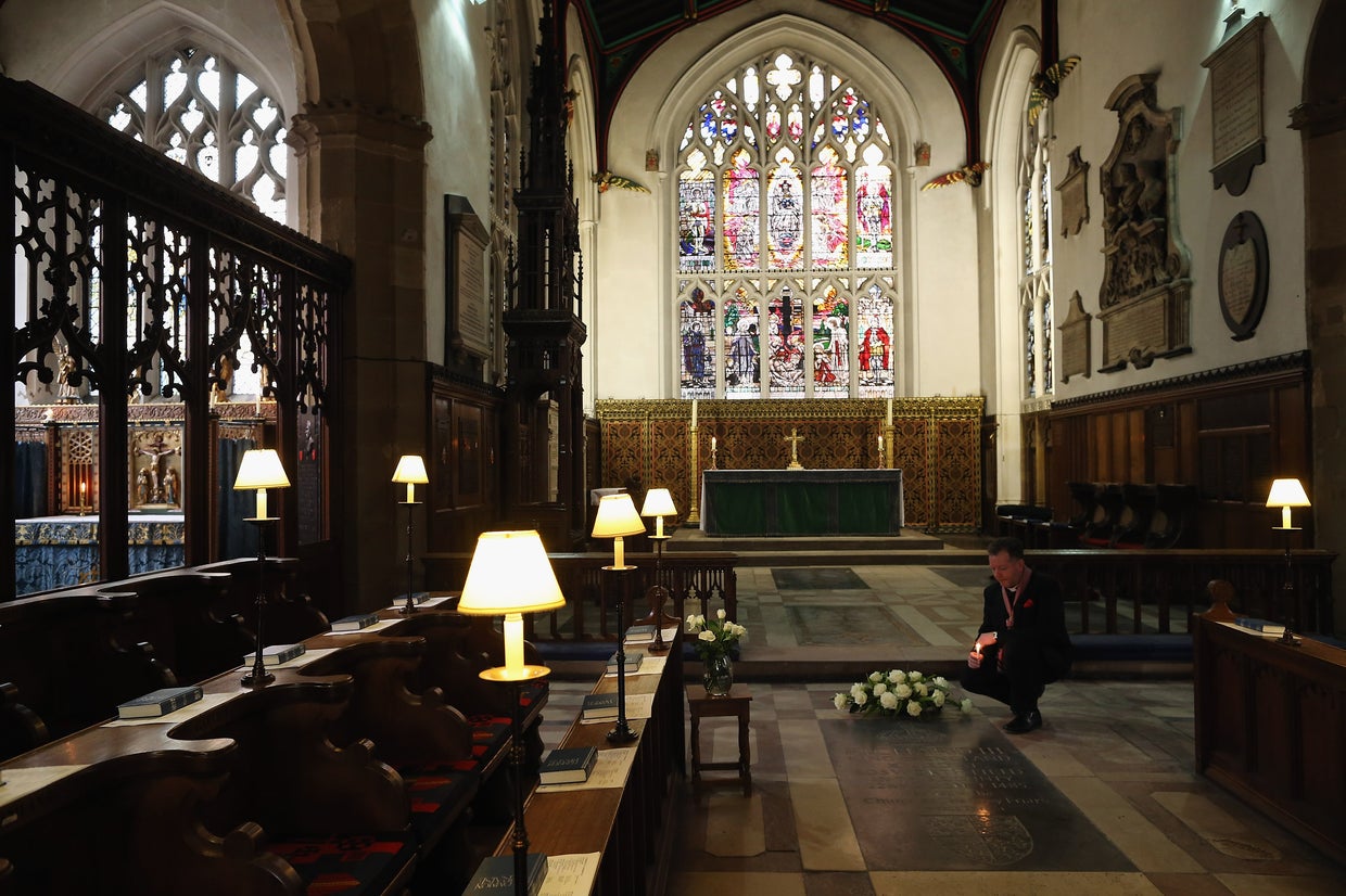 King Richard III skeleton found in parking lot