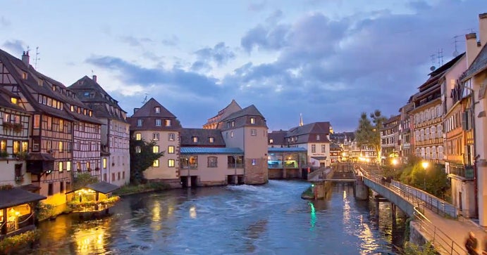 Take a trip around the world through hyperlapse - CBS News