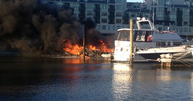 3 boats damaged in Hudson River marina fire - CBS News
