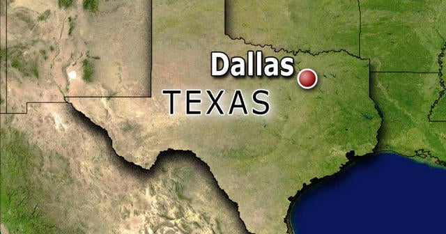 100 passengers rescued from Dallas Zoo monorail - CBS News