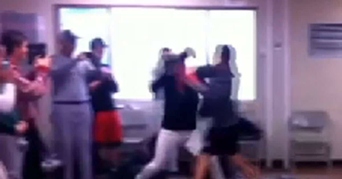 Real-life "Fight Club" at Victorville, Calif. high school? - CBS News