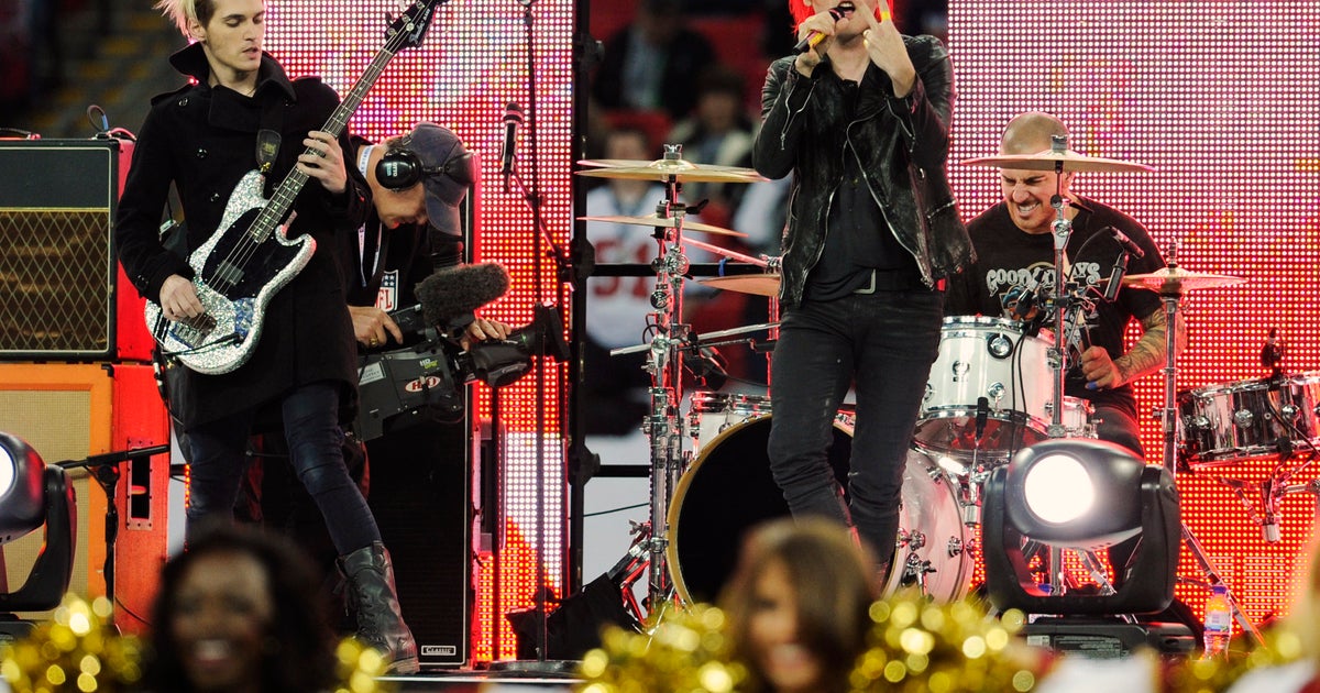 Rock band My Chemical Romance breaks up - CBS News