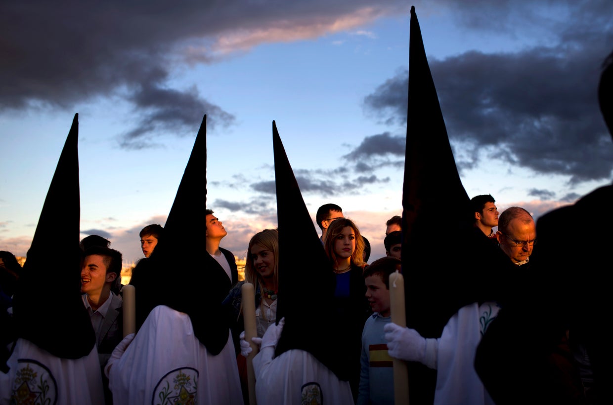 Haunting images of Holy Week in Spain