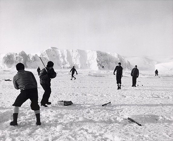 America's pastime: Historic images of baseball