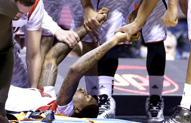 Kevin Ware walking on crutches and "in great spirits" after surgery ...