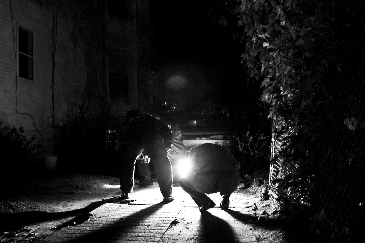 Photographing Chicago's gang violence