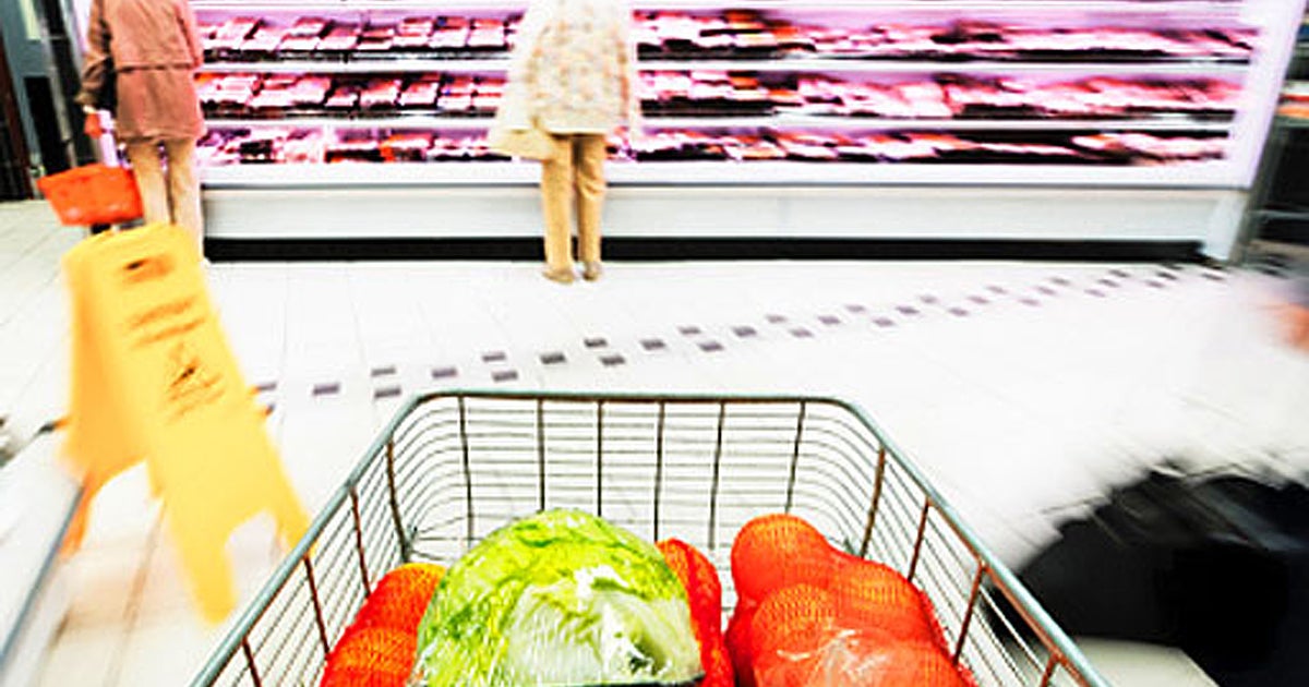 Grocery shopping while hungry may lead to more high-calorie choices ...