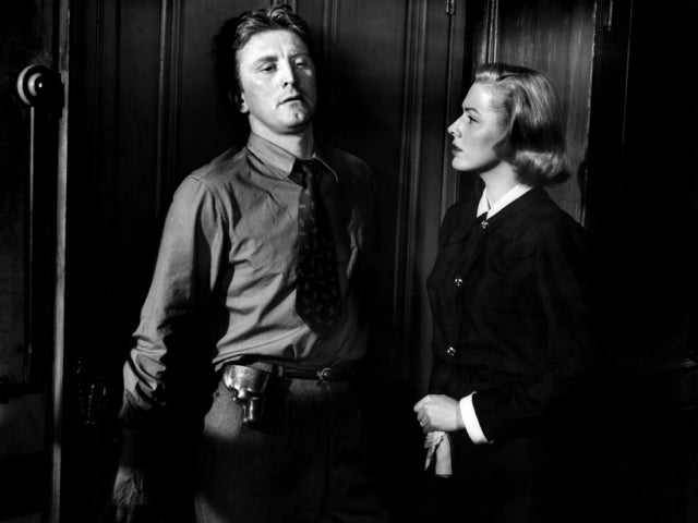 Kirk Douglas Early Life