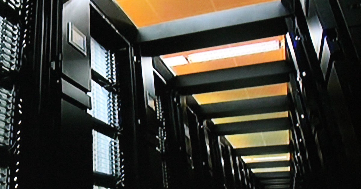 Chinese supercomputer named world's fastest - CBS News