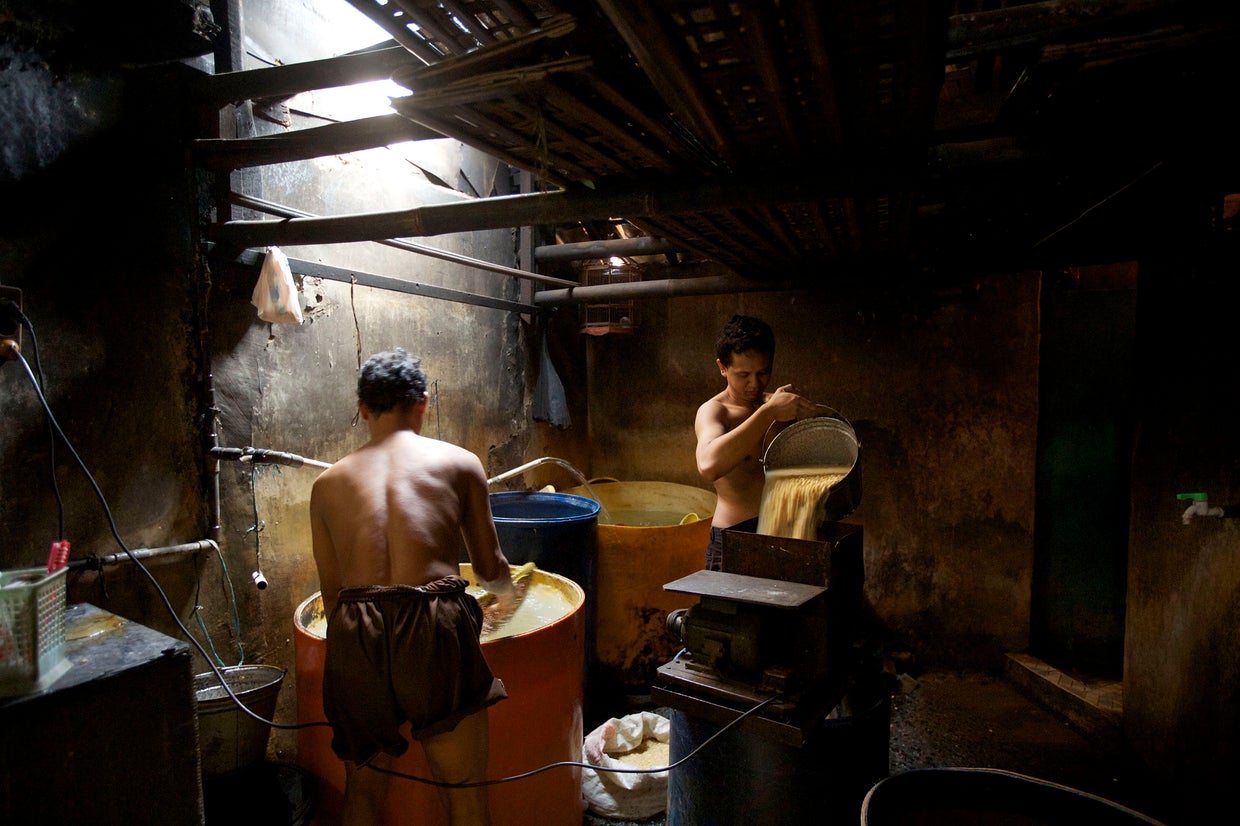 Inside an Indonesian tempeh factory
