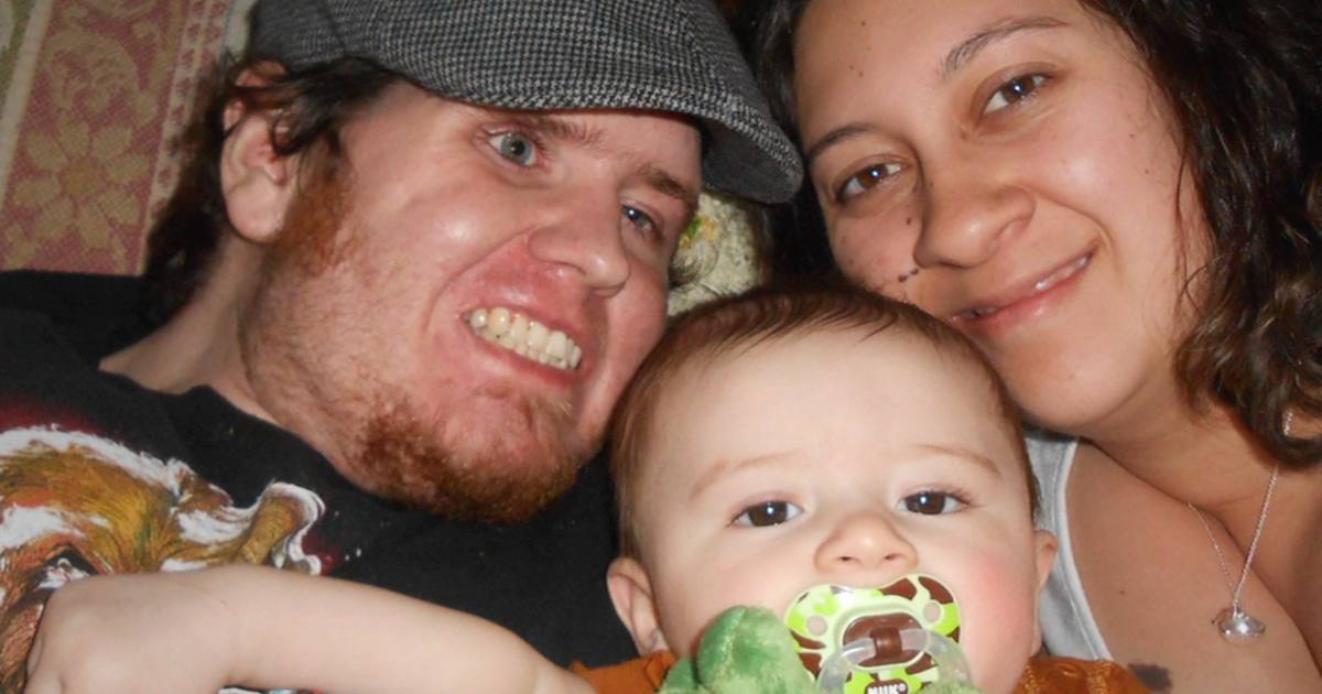 Parents of Aurora miracle baby prepare for shooting anniversary - CBS News