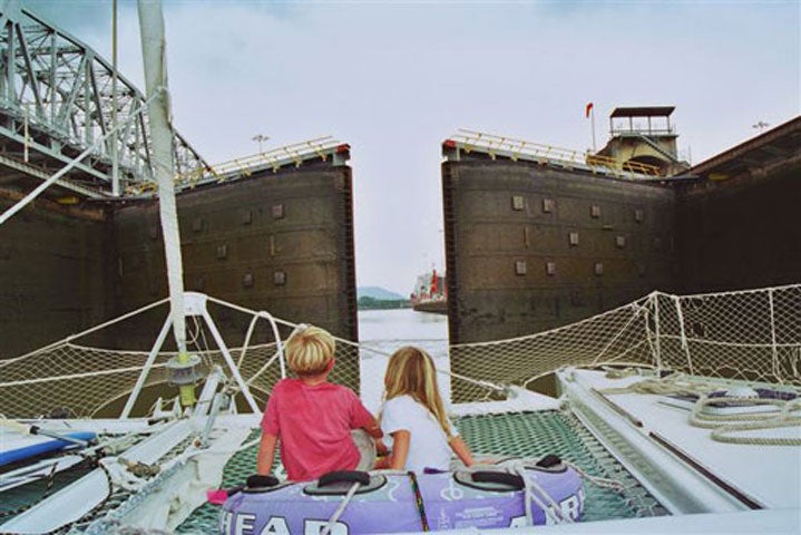 Voyage, shipwreck and rescue of the Silverwood family