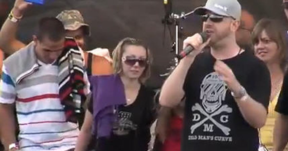 Amanda Berry, Cleveland kidnapping victim, makes surprise public ...