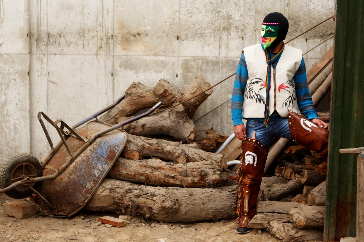 Ritual fighting in Peru