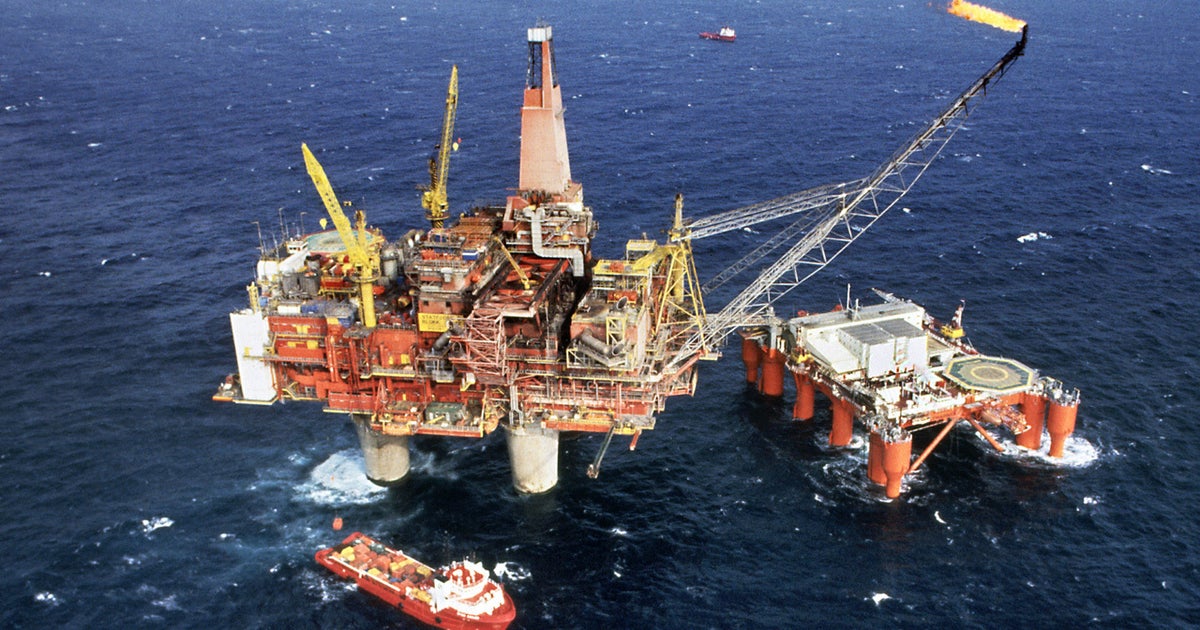 Oil down $1 after tepid U.S. jobs data - CBS News