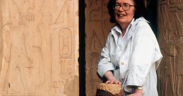 Mystery writer Barbara Mertz dies at 85 - CBS News