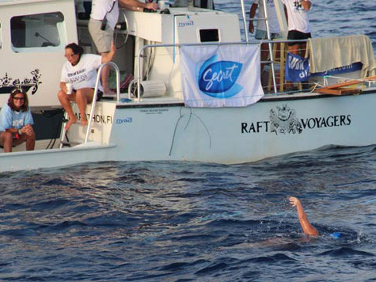 Diana Nyad "looking very good" after first night of Cuba-Florida swim ...
